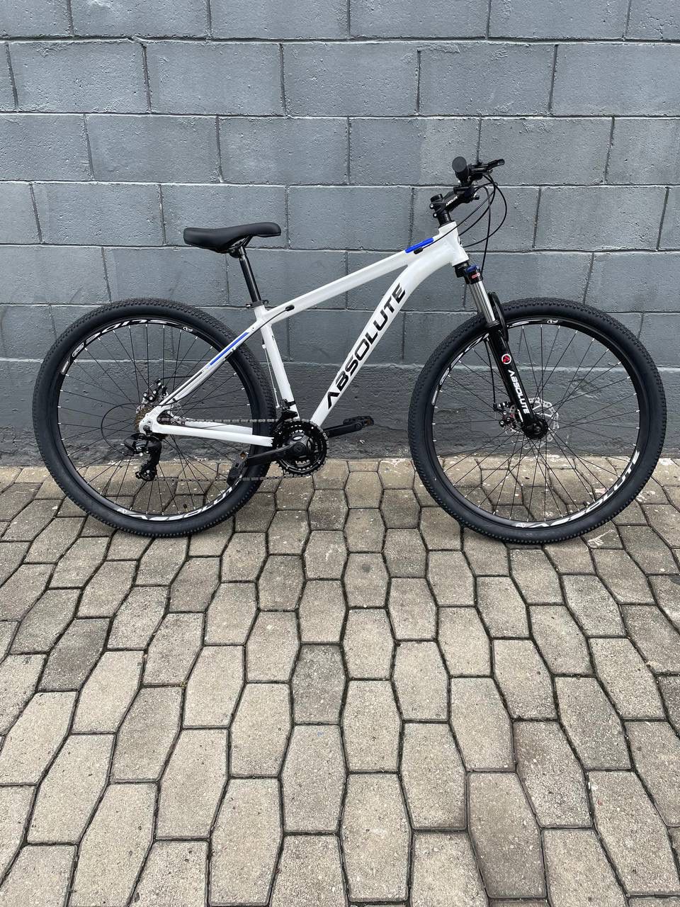 BICICLETA ABSOLUTE NERO - Bike Radar